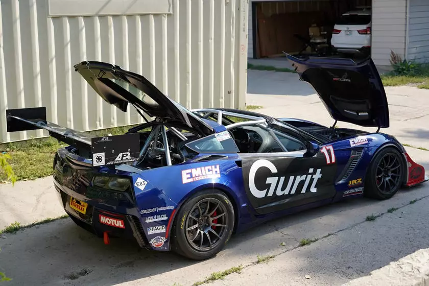 Lahaanshaha Corvette ugu dhaqsaha badan abid si aad u fuulo Pikes Peak 36422_7