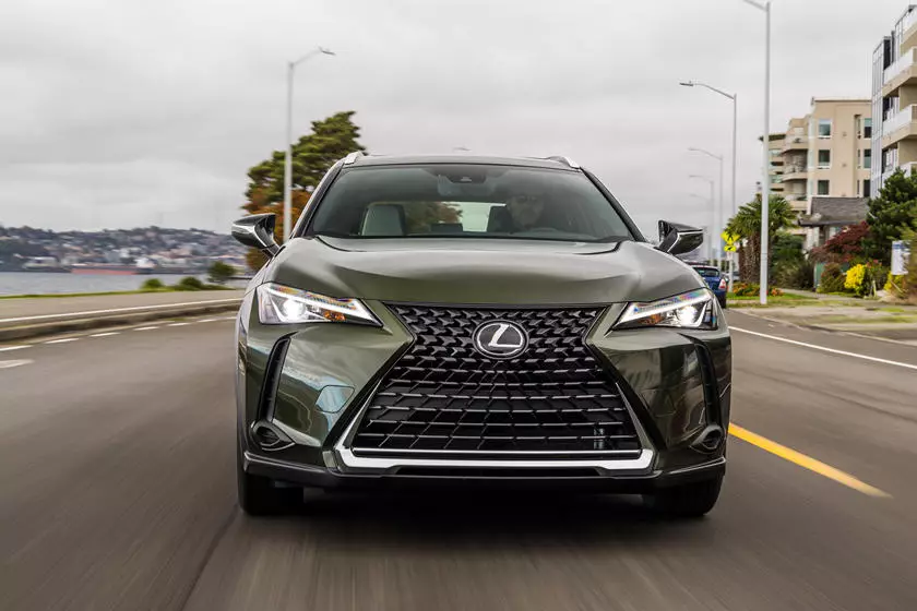 2021 Lexus UX dostaje podwyżkę cen 36438_3