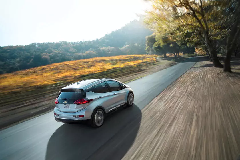 2017-2020 Chevrolet Bolt EV Rear Side In Motion