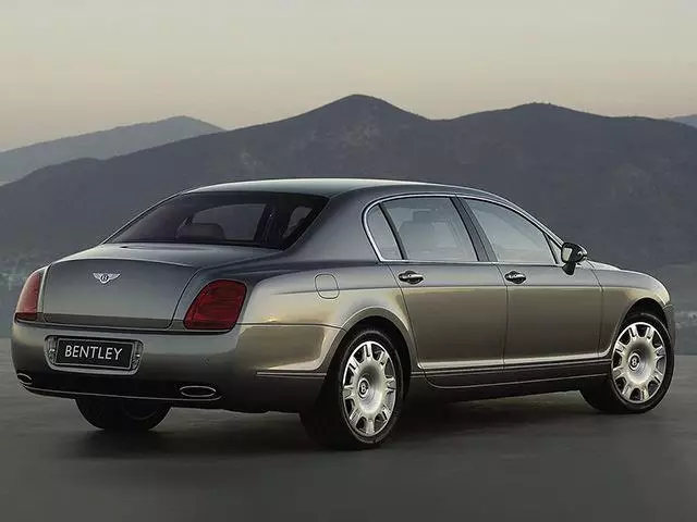 Bentley Continental бағасы төмендеді: олар қаншалықты арзан болады? 36505_3