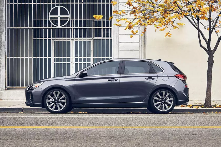 2018-2020 Hyundai Elantra GT Hatchback Side View