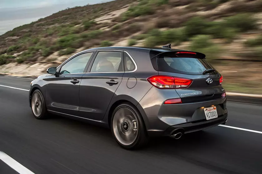 2018-2020 Hyundai Elantra GT Hatchback Three Quarter Rear Links Side View In Motion