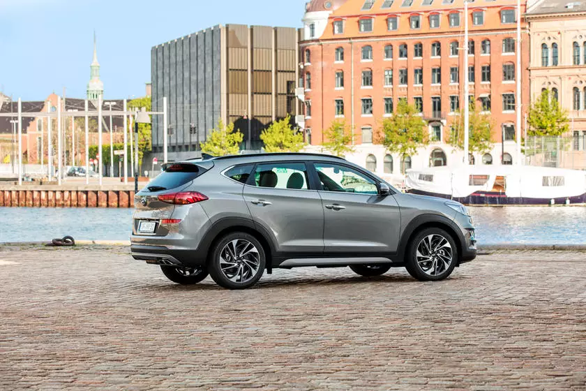 2019-2021 Hyundai Tucson Side View