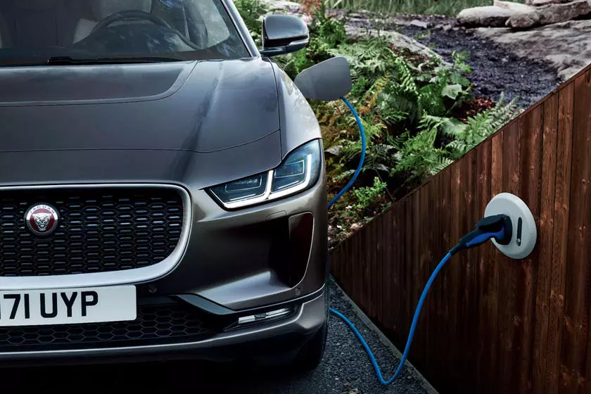 2019-2020 Jaguar I-Pace Port Charge