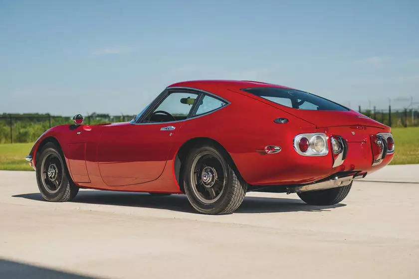 Super Rare LHD Toyota 2000GT 900 000 долларга сатылат 36608_2