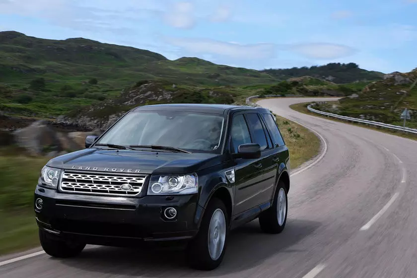 O falecido príncipe Felipe axudou a deseñar o seu coche fúnebre Land Rover personalizado 36616_2