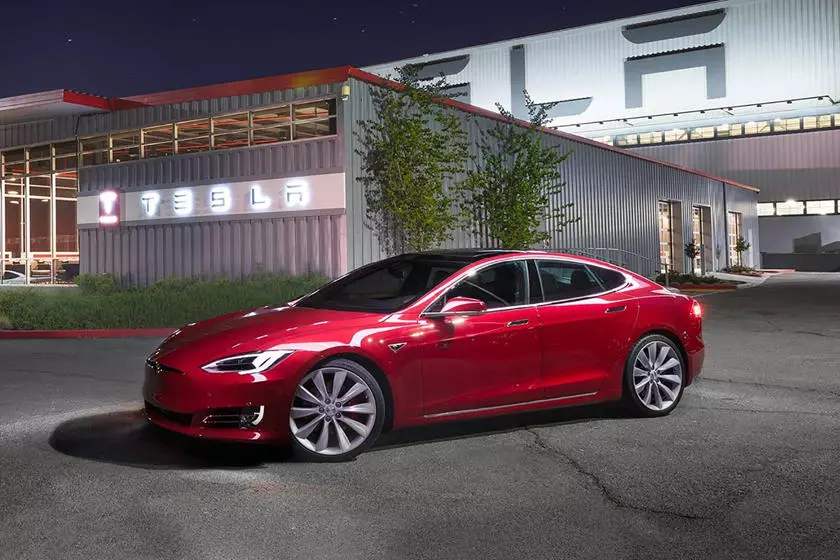 2017-2021 Tesla Model S P100D Vue d'angle avant