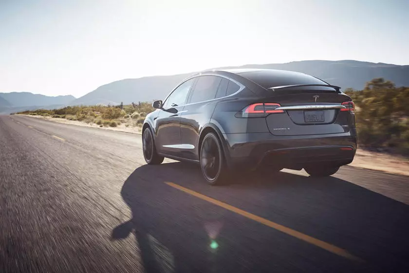 Tesla Model S ۽ Model X اهم قيمتن ۾ ڪٽجي ويا آهن 36799_4