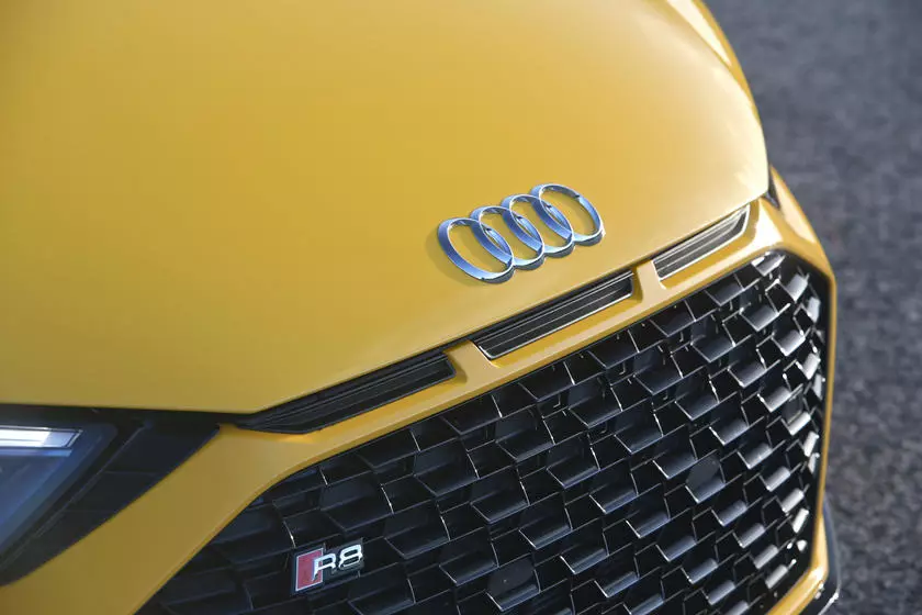 2020 оны Audi R8 Coupe тэмдэг