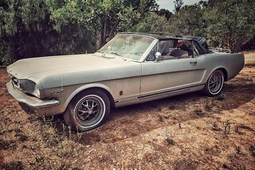 Jason Momoa debería ganar un premio por este Mustang Restomod de 1965 37045_1