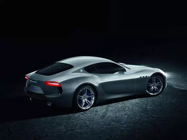 Maserati Mee Green Light Alfieri Concept fir Produktioun nächste Mount 37456_4