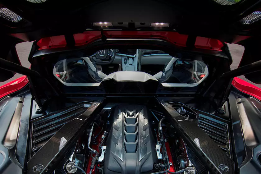 2020-2021 Chevrolet Corvette C8 Engine Bay