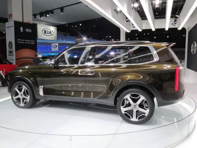 Maniniwala ka ba na ang SUV Sporting Suicide Doors na ito ay isang Kia Concept? 37595_1