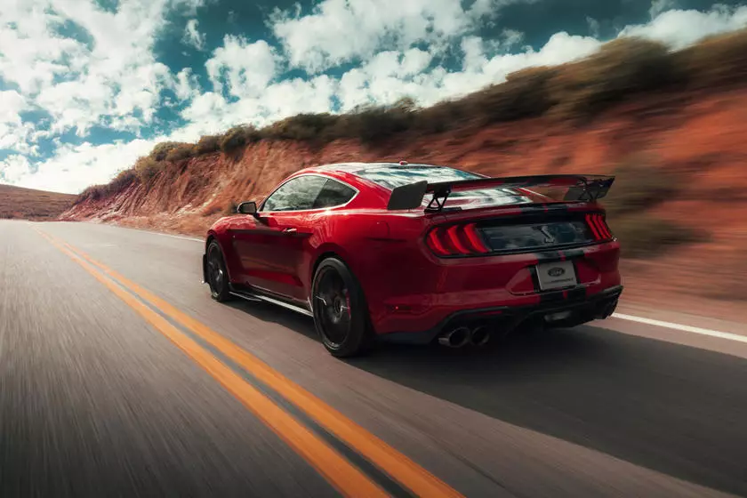 ¿Por qué el nuevo GT500 tiene el diseño del viejo Mustang? 37644_7