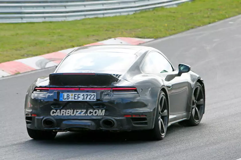 Porsche täze ýeňil 911 Turbo ýörite neşirini synagdan geçirýär 37721_6