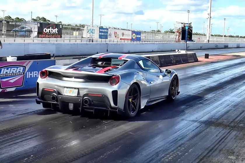 Drag Race: Ferrari 488 Pista Spider Vs. Porsche 911 Turbo S Cabriolet 37858_2