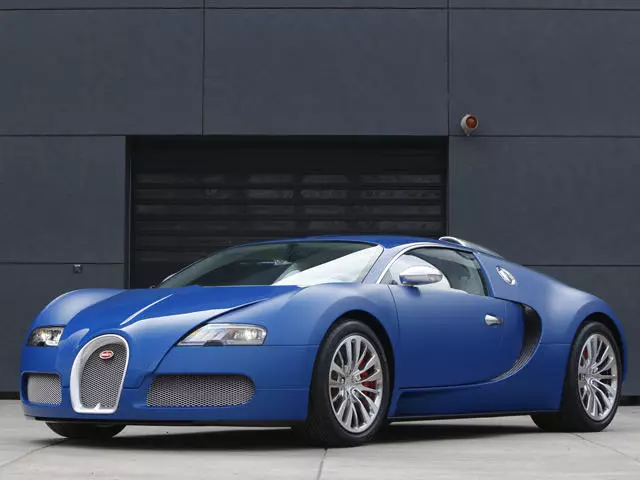 دۇنيادىكى ئەڭ ئاز ئۇچرايدىغان Bugatti Veyrons 37968_1