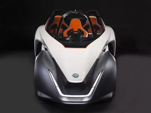 Nissan BladeGlider waalan hadda waa hal tallaabo oo u dhow Xaqiiqda Soo saarista 38177_2