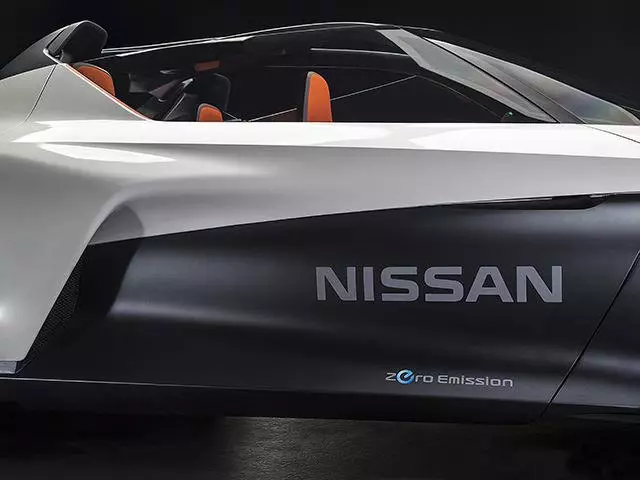 Çılgın Nissan BladeGlider Artık Üretim Gerçeğine Bir Adım Daha Yakın 38177_4