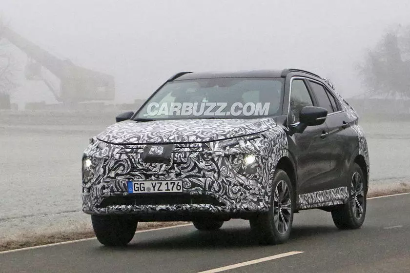 El nou Mitsubishi Eclipse Cross arriba amb un nou aspecte 38235_3