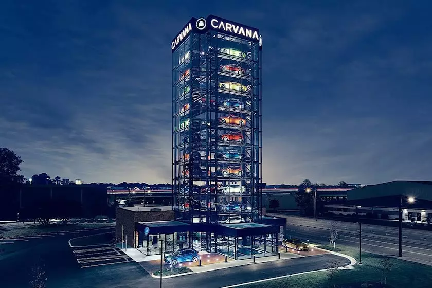 Carvana vėl turi problemų ir nėra lengvo sprendimo 3826_1