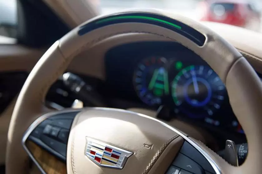 Cadillac's Super Cruise rangert høyere enn Teslas autopilot 38345_9