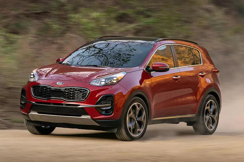 Kia Sportage 2020, вид спереди, вождение