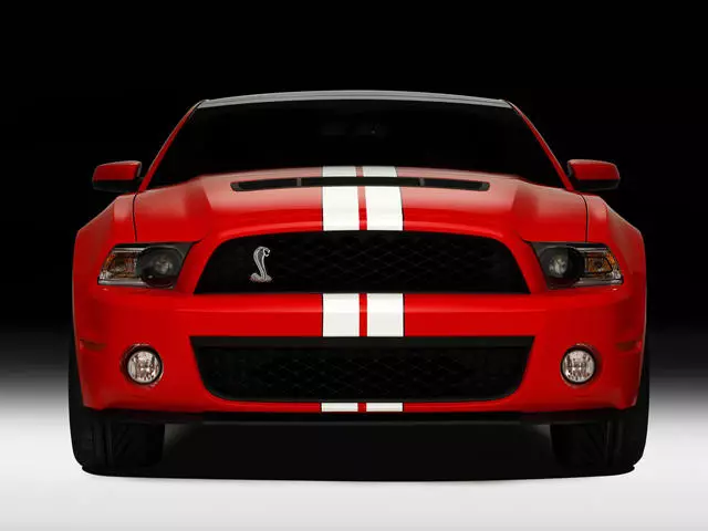 2013 Mustang til að fá Shelby GT500 stíl 38641_1