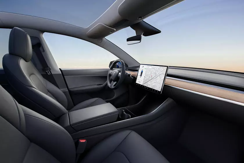 2020 Интерьери Tesla Model Y