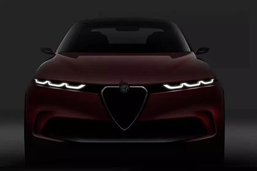Pohled zepředu na Alfa Romeo Tonale z roku 2022