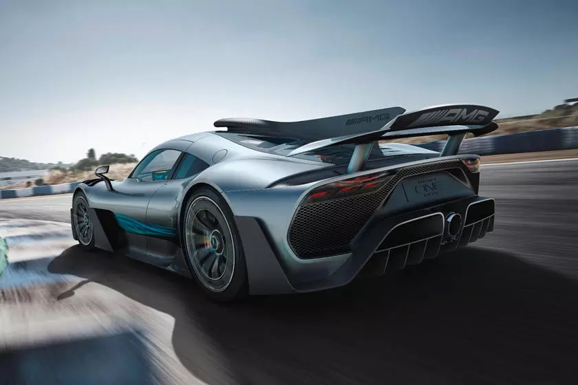 2020 Mercedes-AMG Project ONE, вид сзади, вождение