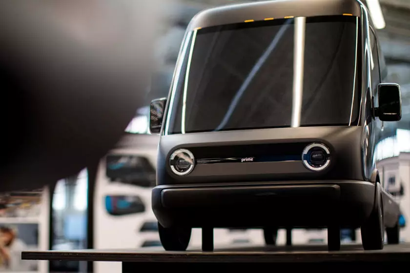 Amazon esitleb oma uusi Rivial ehitatud kaubaautosid 39636_1