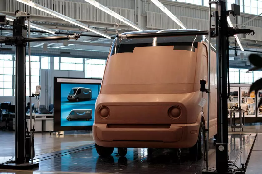 Amazon esitleb oma uusi Rivial ehitatud kaubaautosid 39636_8