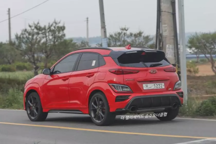 2022 Hyundai Kona N ਗੋਲਫ GTI ਖੂਨ ਲਈ ਭੁੱਖੀ ਲੱਗਦੀ ਹੈ 39845_6