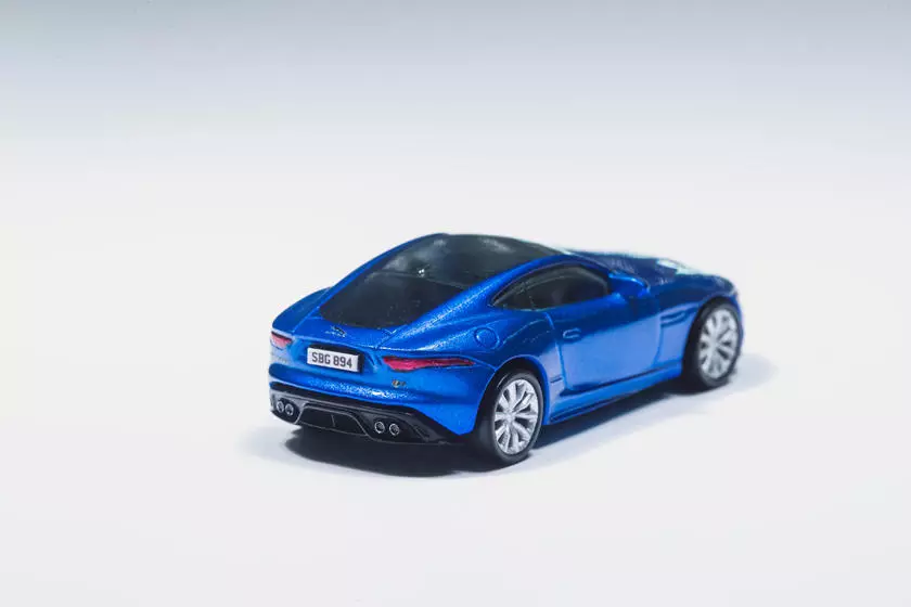 צפו ביגואר F-Type שובר שיא עולמי 39892_7