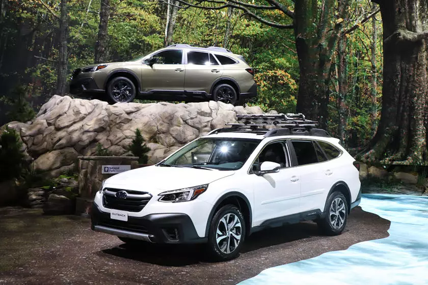 Subaru apporte des classiques et des chiots au salon de l'auto de Chicago 39973_1