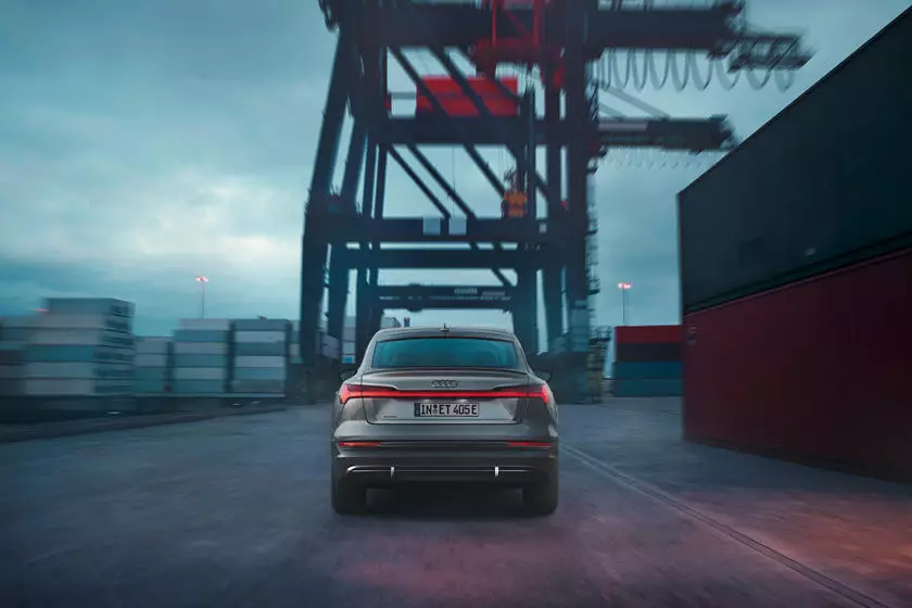 Audi svela la nuova e-tron S Line Black Edition 40111_6