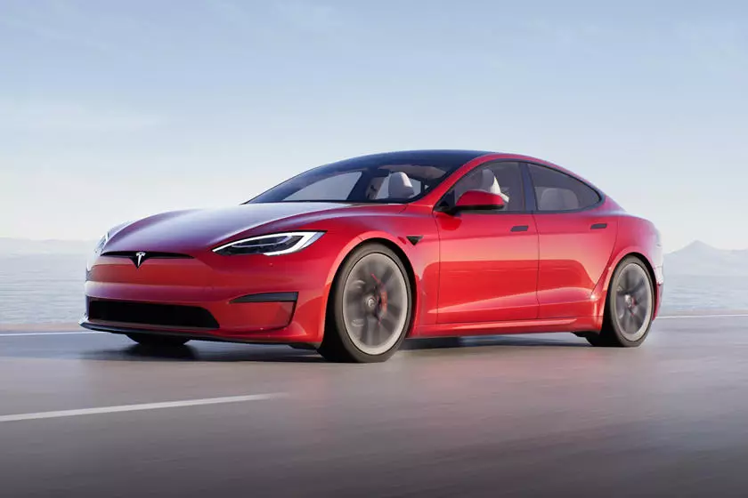 2021 Tesla Model S Plaid Sewqan bil-Veduta ta' Quddiem