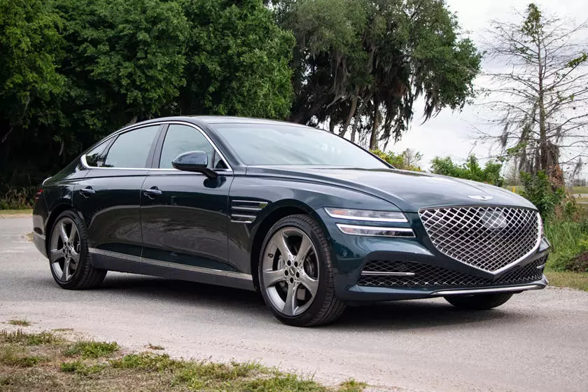 2020-2021 Genesis G90 Front Angle View