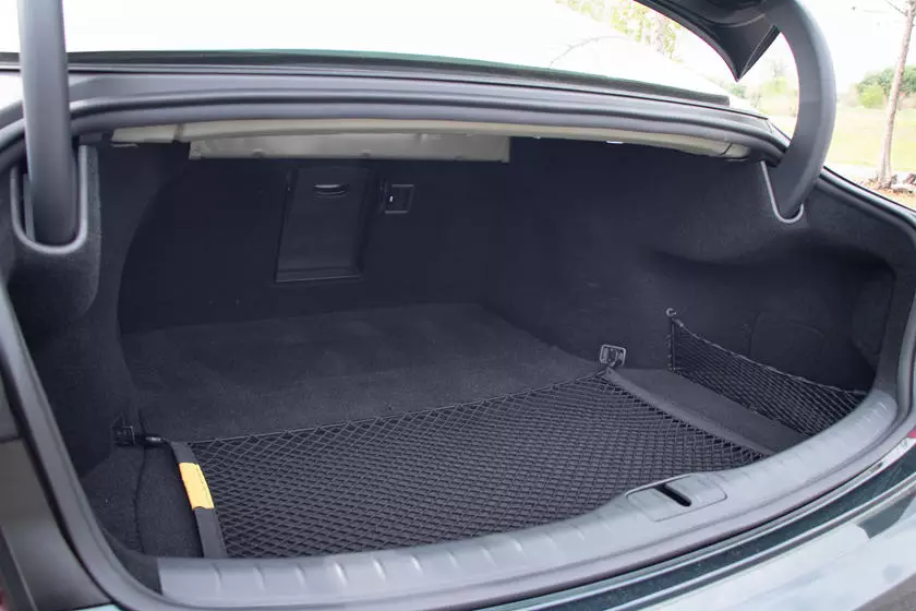 2020-2021 Genesis G90 Trunk Space