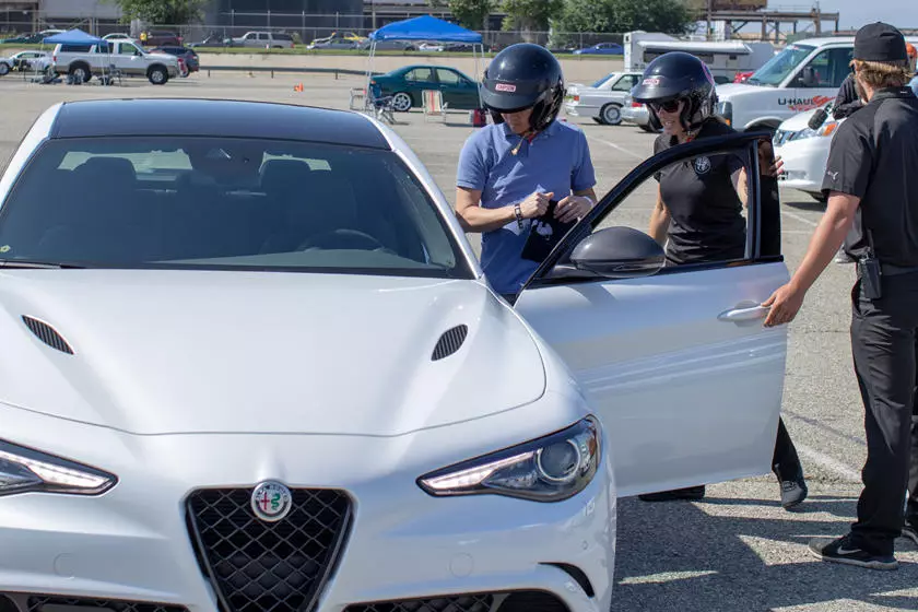 Alfa Romeo fór á BMW viðburð til að veiða viðskiptavini 40320_7