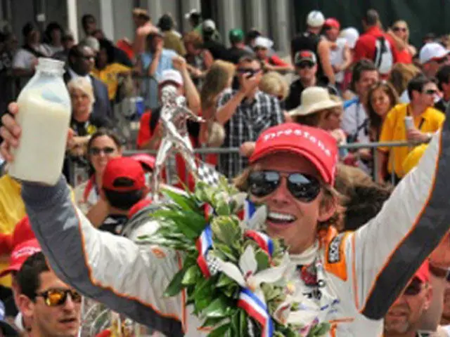 两届 Indy 500 冠军 Dan Wheldon 死于拉斯维加斯 Indy 300 40643_1