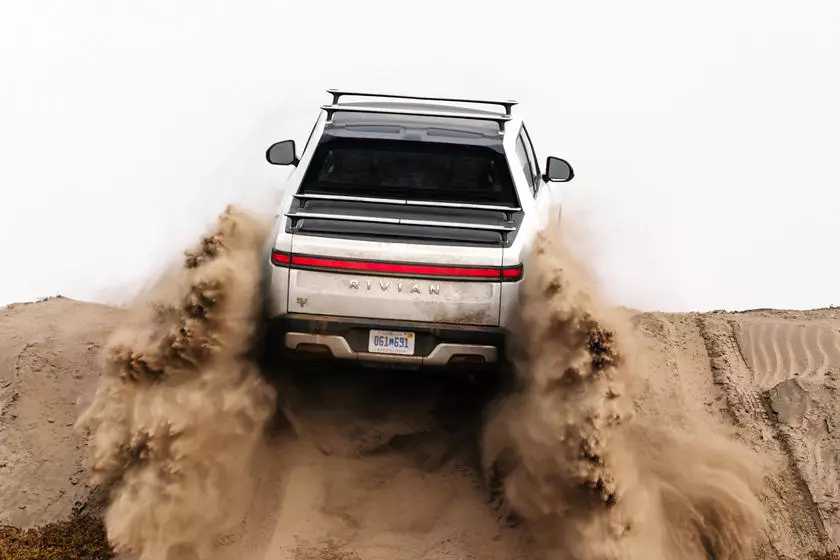 ការឆេះរថយន្ត Rivian R1T ឆ្នាំ 2022