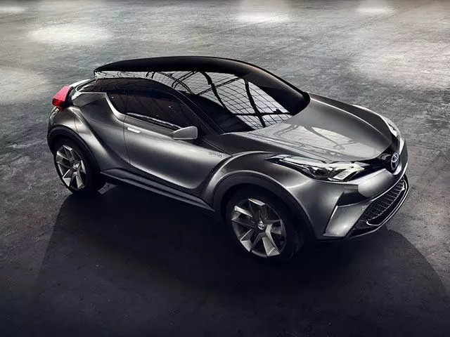 Toyota har netop lagt mærke til den skæve crossover-verden 41006_5