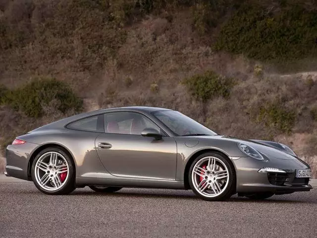 Porsche na-enyefe agha Horsepower na asọmpi ahụ? 41074_2