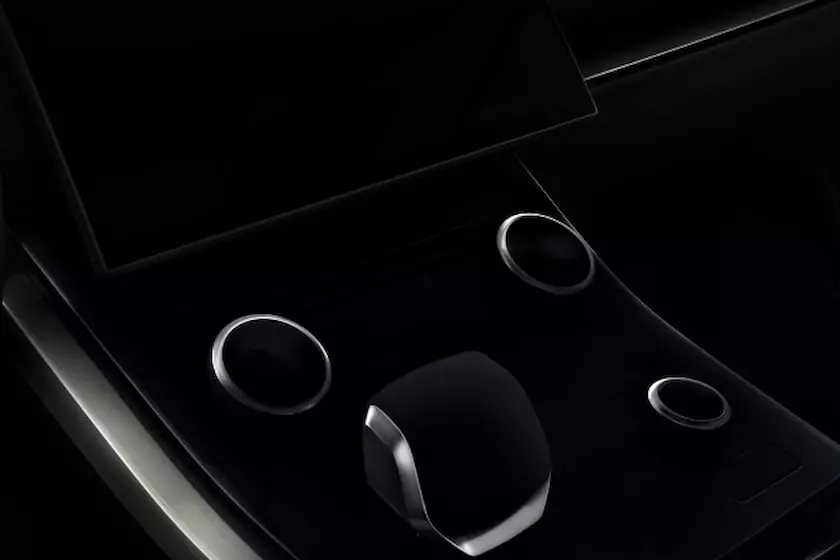 TEASED: Το εσωτερικό του νέου Range Rover Sport δείχνει βελούδινο
