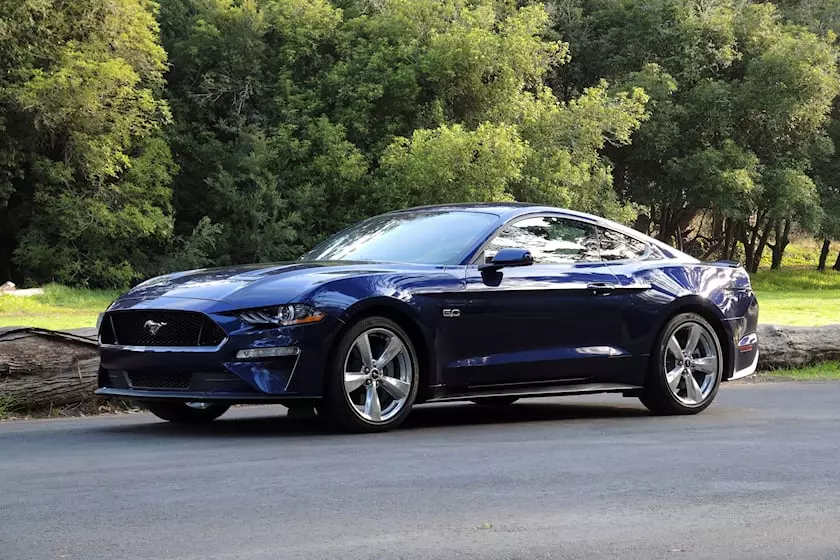 2018-2022 Ford Mustang GT Coupe gaban Angle View