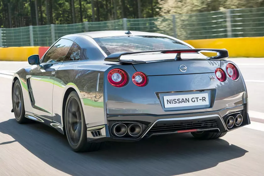 2017-2019 Nissan GT-R Arxa Bucaq Görünüşü