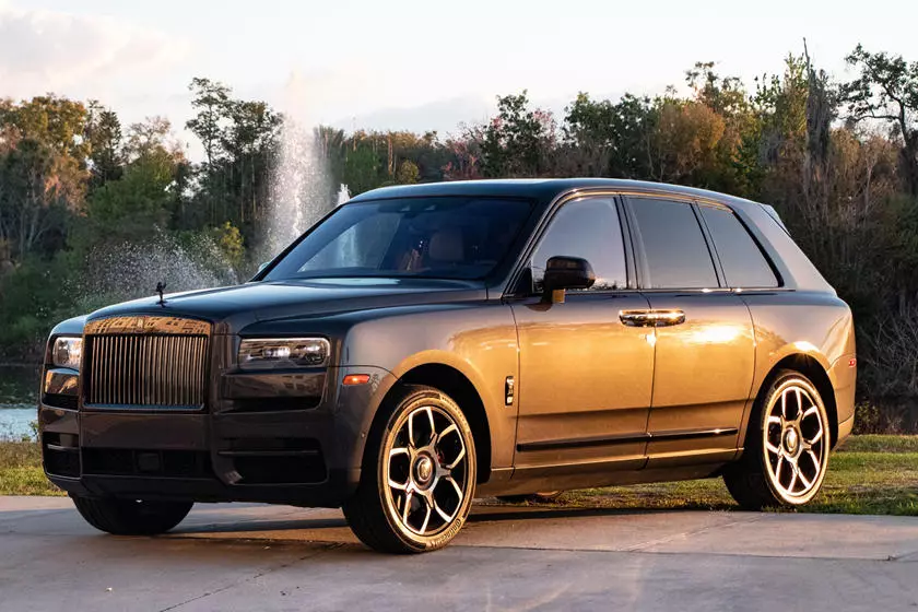 Pse Rolls-Royce Cullinan bën pjesë në një klasë të një 41234_1