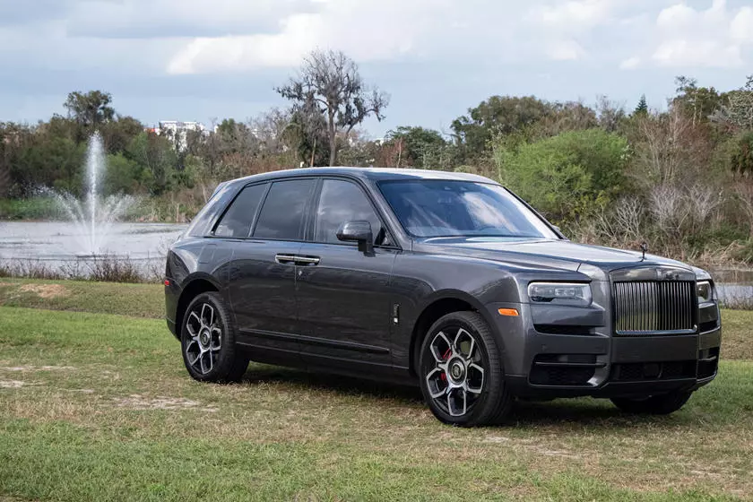 Niyə Rolls-Royce Cullinan bir sinifə aiddir 41234_3